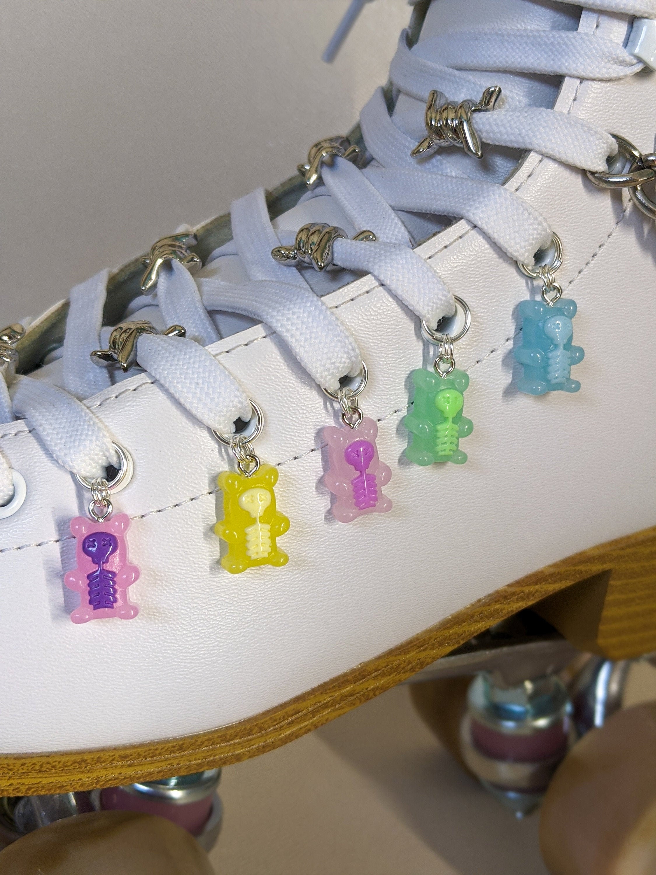 Pastel Roller Skate Shoe Patch Lace Accessories Gummy Bear Skeleton ...