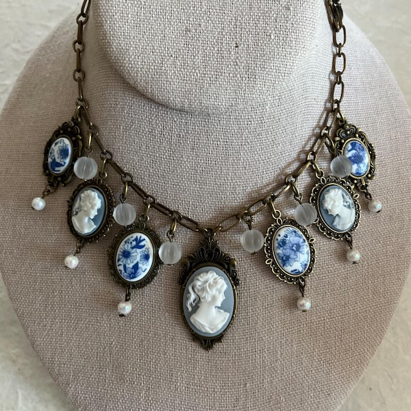 Gothic Festoon Necklace - Etsy