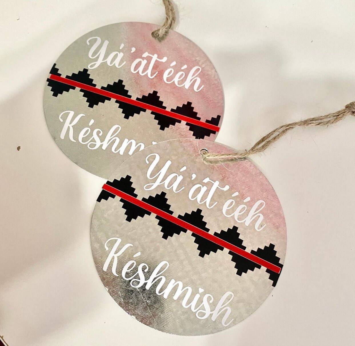 Navajo Merry Christmas Ornament / Yáátééh Késhmish Ornament - Etsy