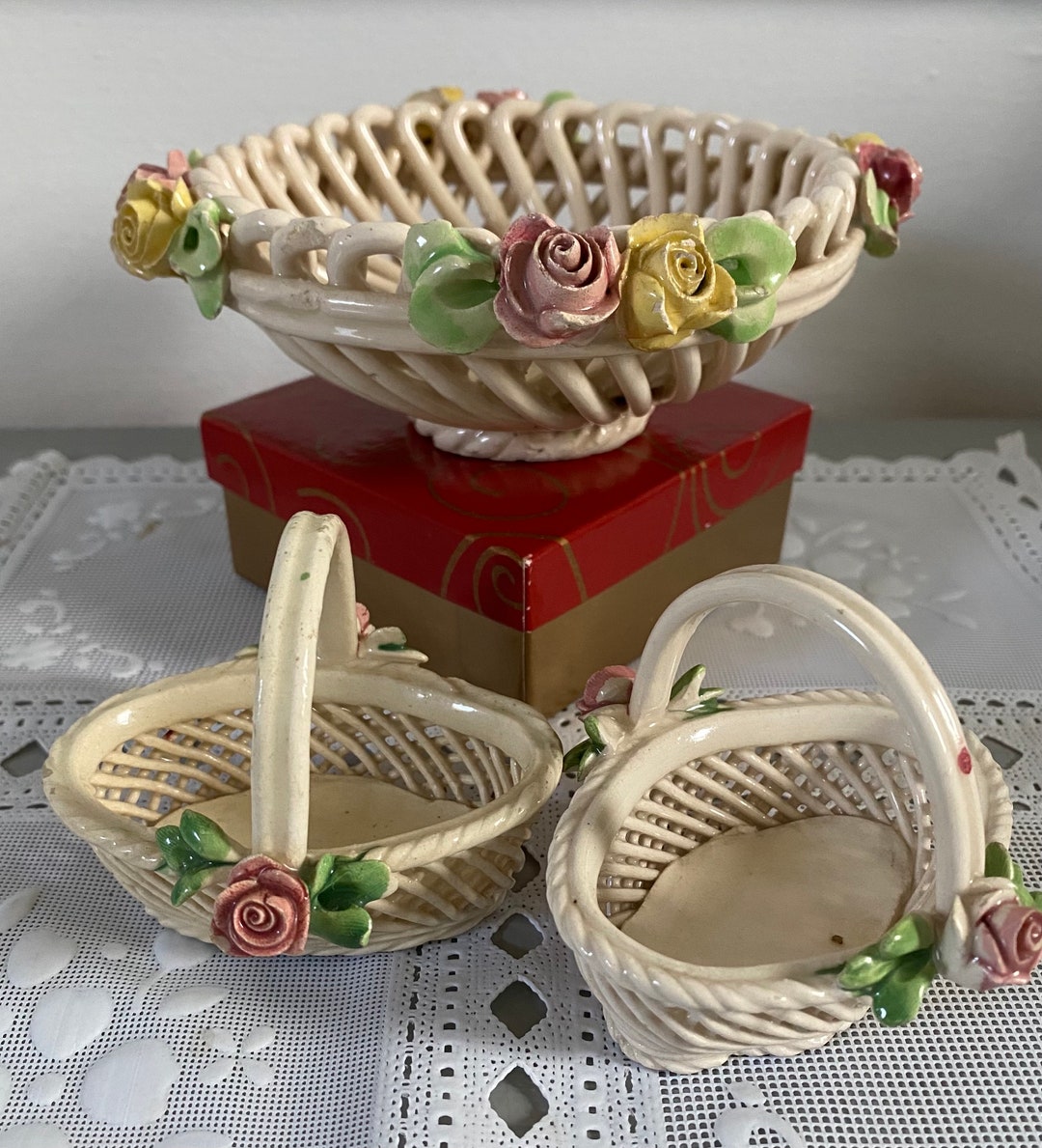 Vintage Ceramic Baskets. Set of Three. - Etsy