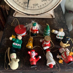 Vintage Nash Clock Kiddy Bank Filled With 12 Vintage Wooden Ornaments ...