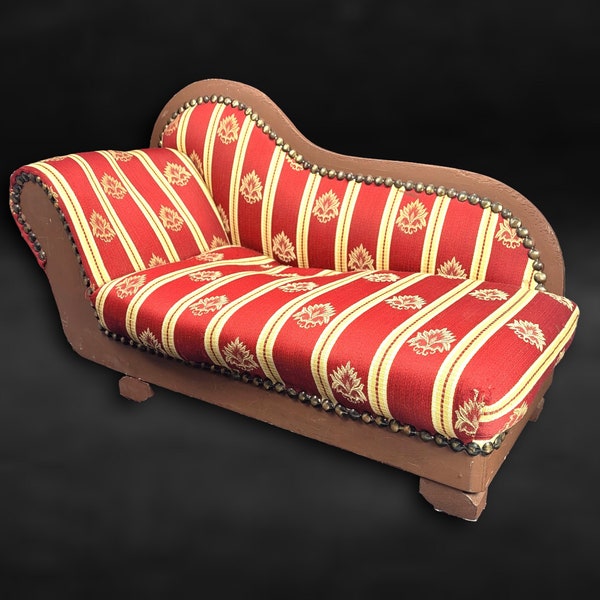 Fainting Couch - Etsy