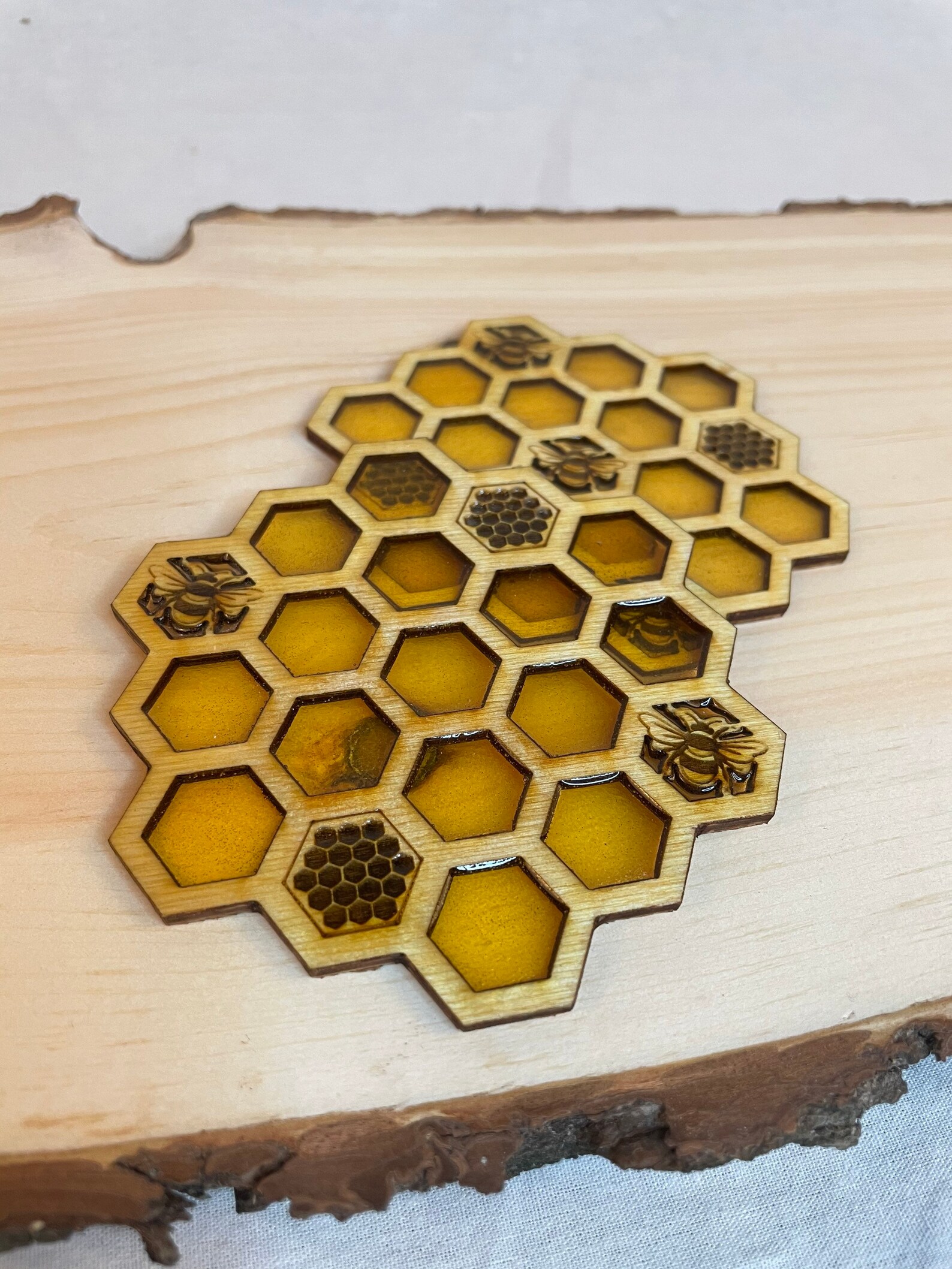 Honeycomb Bee Coasters Resin Coasters Set of 4 Coasters & - Etsy