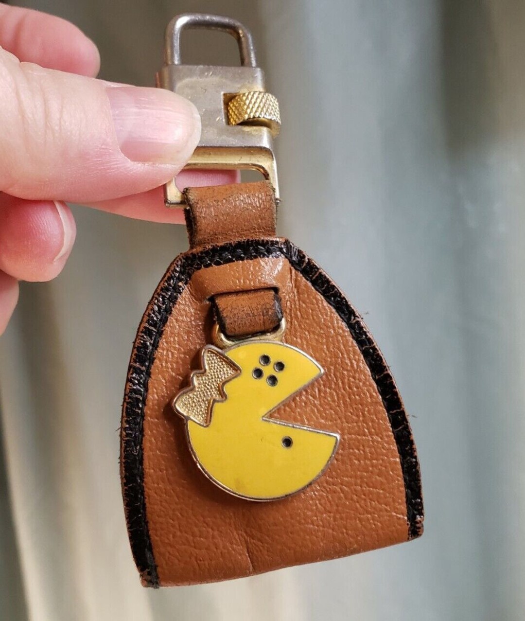 Ms Pac Man 1980 Key Chain With Coin Holder Cow Hide Bally Midway Hong ...