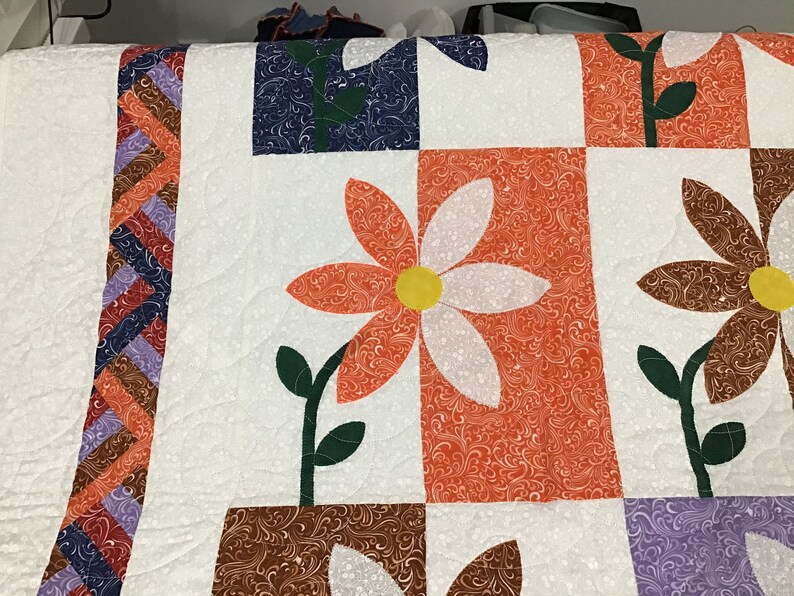 Appliquéd Daisy Quilt, Made in Newfoundland, Twin Size 74x90, Cotton ...
