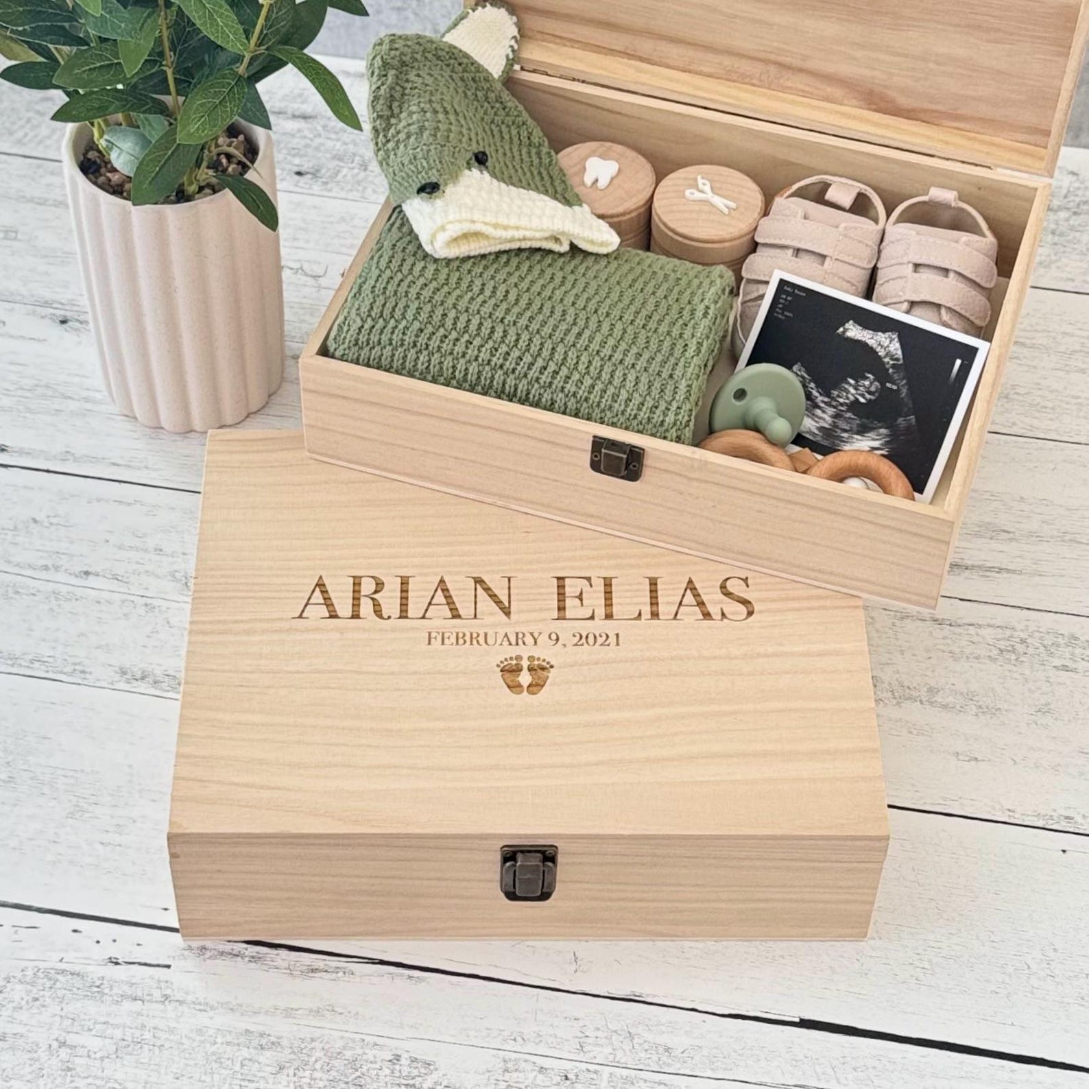 Personalized Baby Keepsake Box // Custom Baby Memory Box // Engraved ...