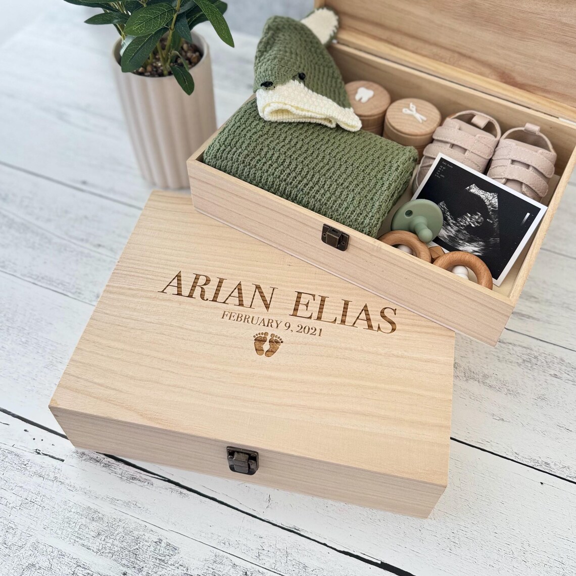 Personalized Baby Keepsake Box // Custom Baby Memory Box // Engraved ...