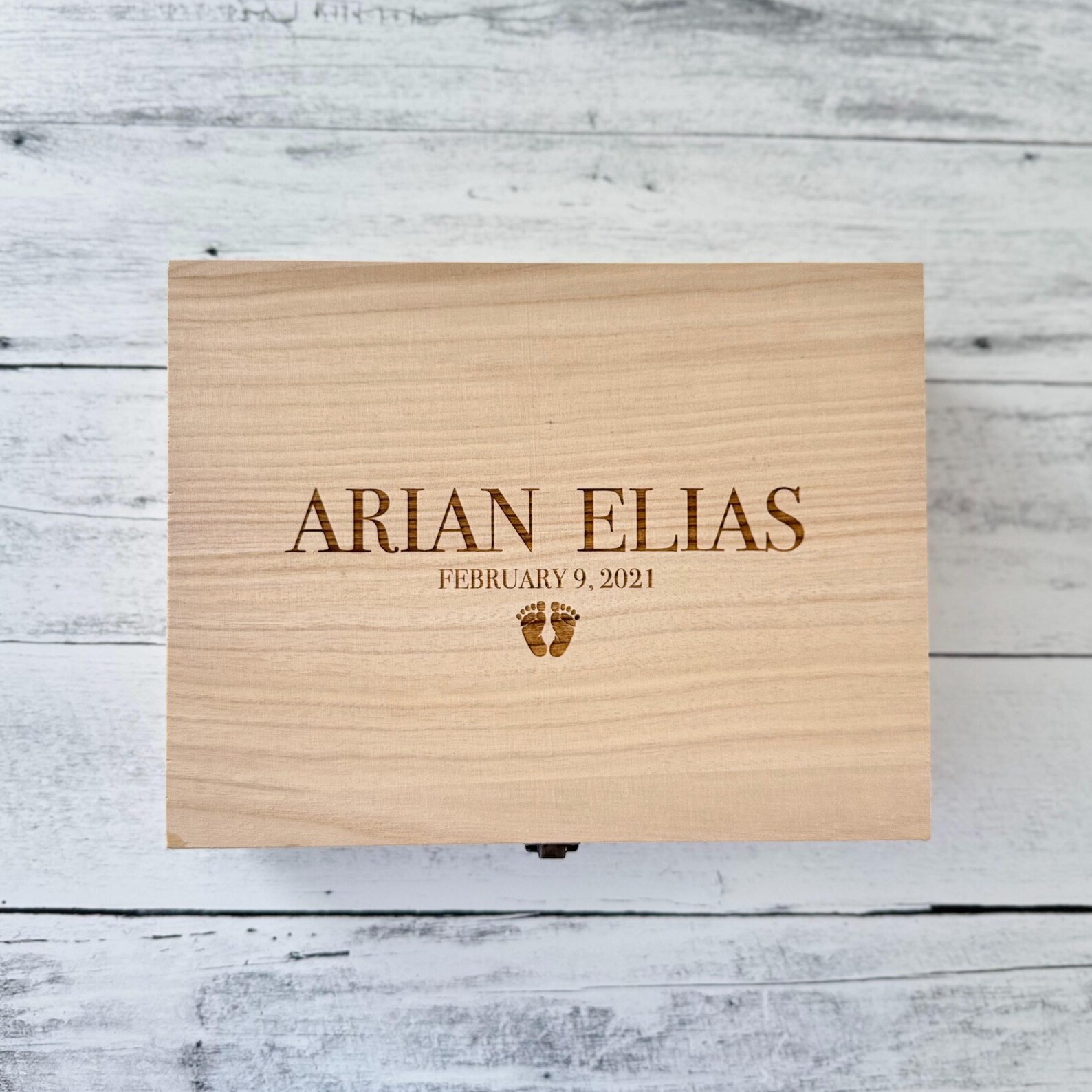 Personalized Baby Keepsake Box // Custom Baby Memory Box // Engraved ...