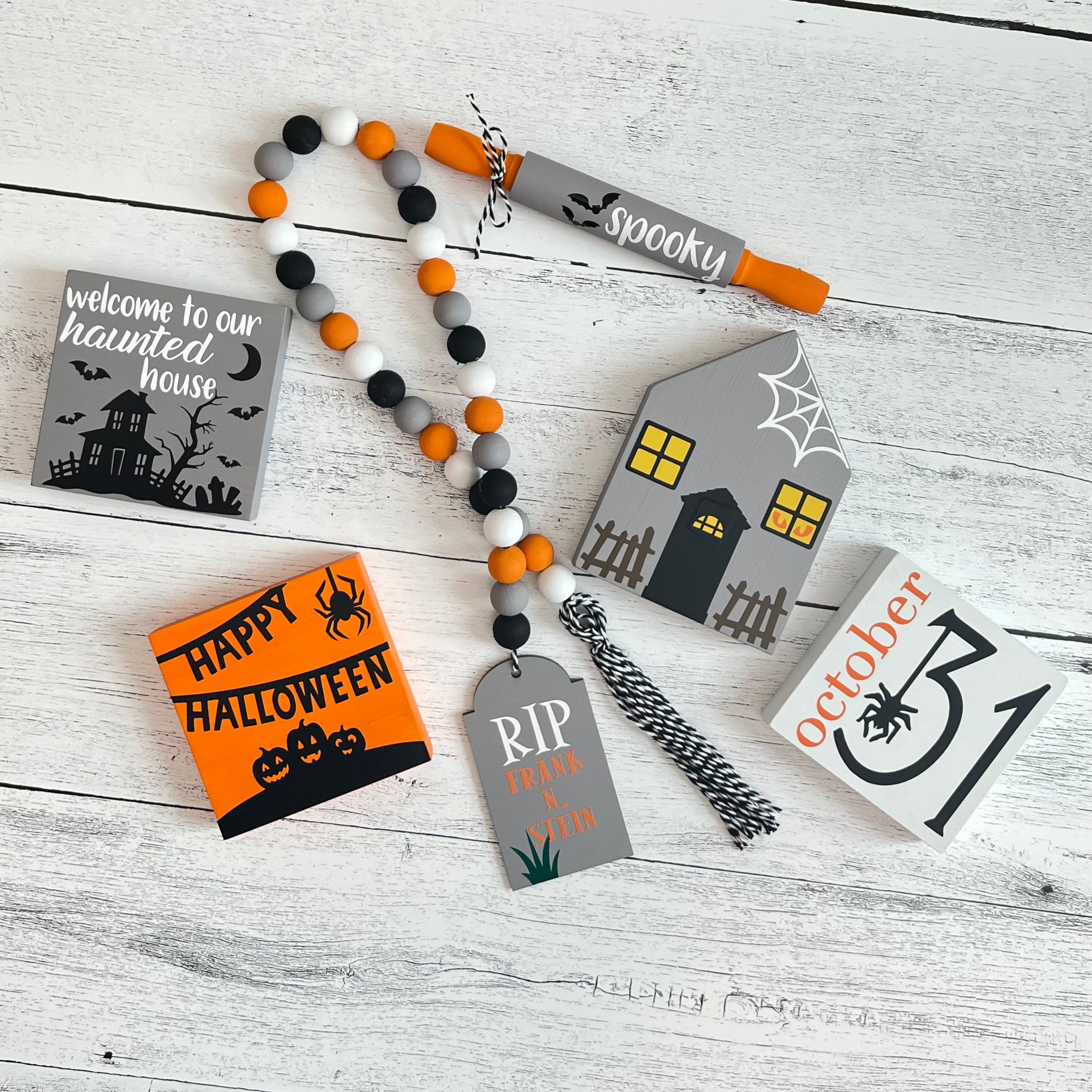 BUNDLE // Halloween Tier Tray Decor Bundle // Halloween Themed - Etsy
