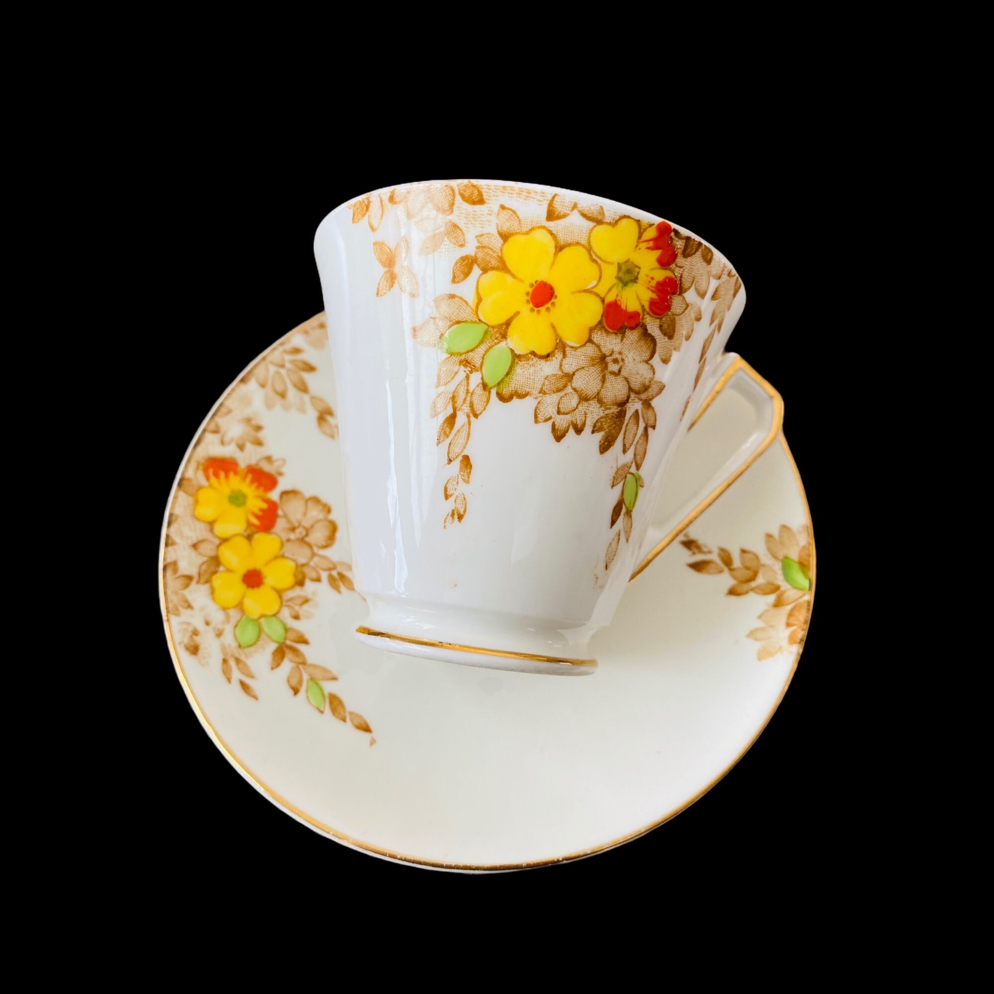 VINTAGE Victoria C&E Tea Cup Set - Etsy