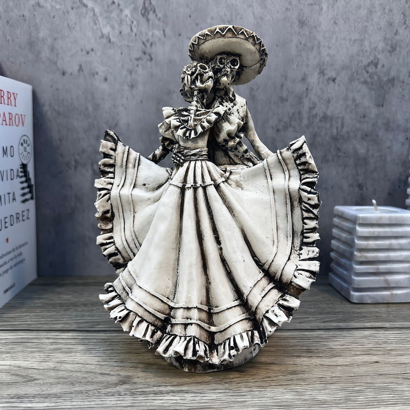 Skeleton Statues Couples - Etsy