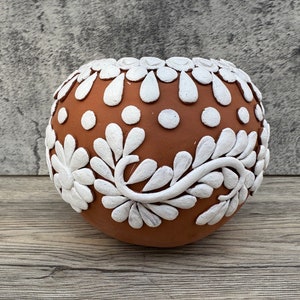 Embroidered Clay Vase From Oaxaca México Home Decor Handcrafted Jarron ...