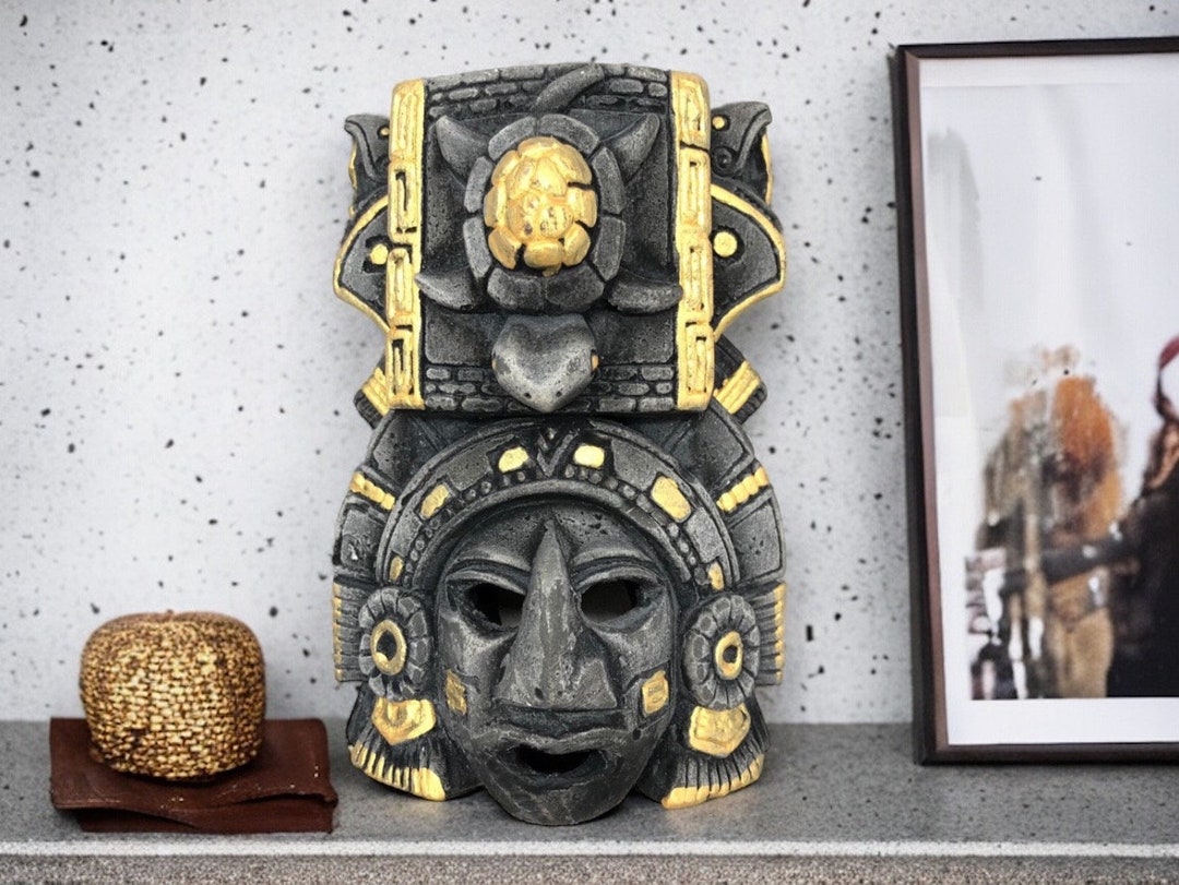 Prehispanic Mask, Ceremonies and Festivals Mayan Culture, Altar and ...