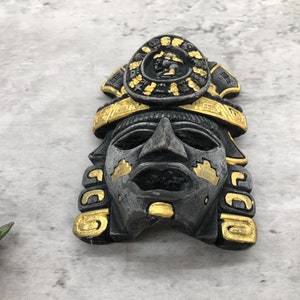 Prehispanic Mask, Ceremonies and Festivals Mayan Culture, Altar and ...