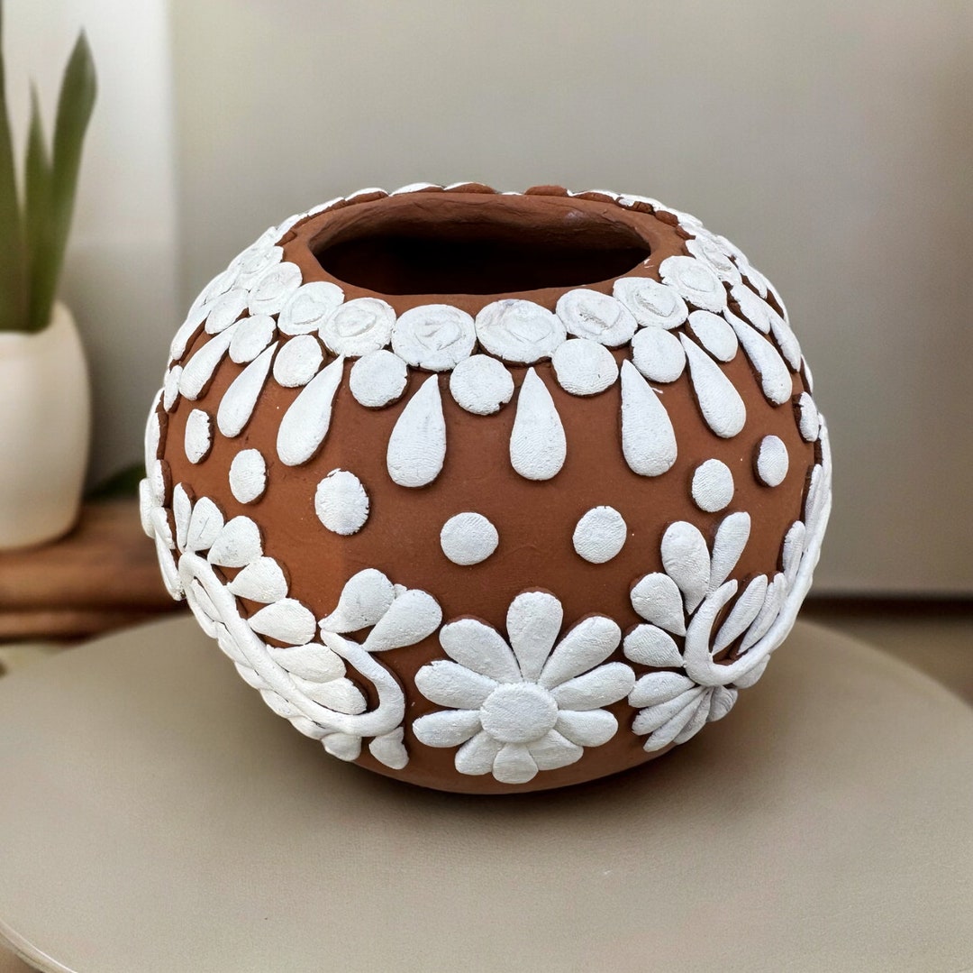 Embroidered Clay Vase From Oaxaca México Home Decor Handcrafted Jarron ...