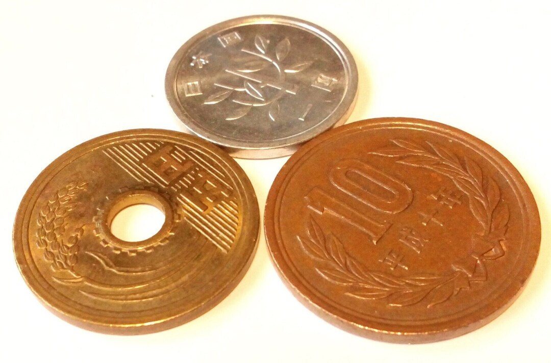 JAPAN COINS! Set of Three! Handpicked! Great for Arts and Crafts and ...