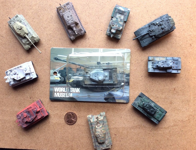 WORLD TANK Museum: Soviet Heavy Tank JS-2M Stalin winter Camo 1/144 ...