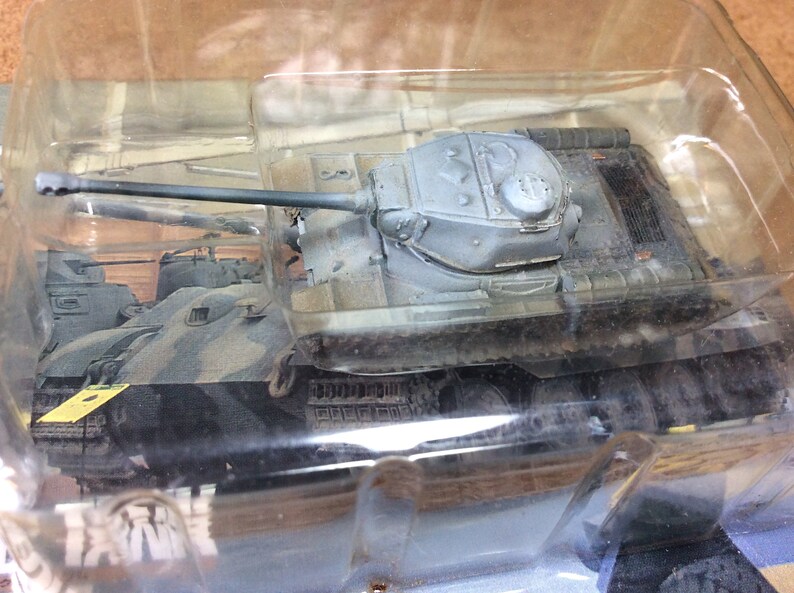 WWII Tank Soviet JS-2M Stalin Type winter Camo Livery 1/144 Scale New ...