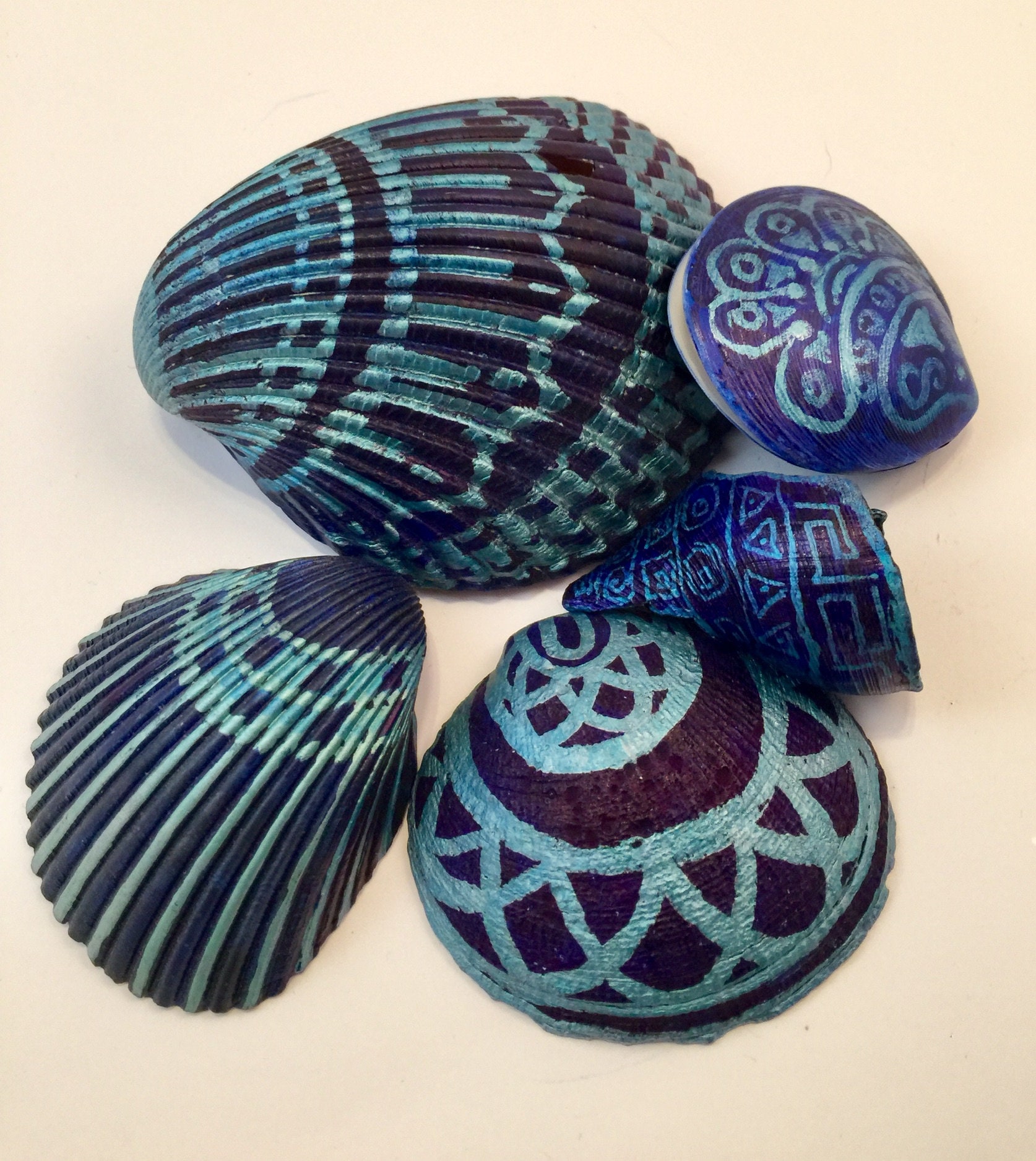 Set of 5 Turquoise and Navy Blue Painted Seashells - Etsy