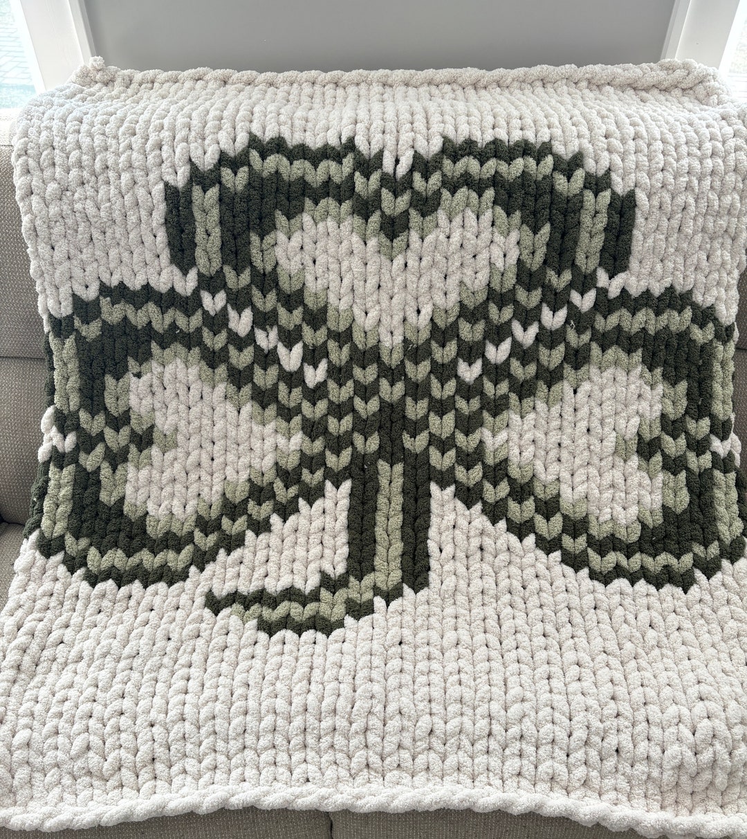 Shamrock Chunky Knit Blanket Pattern/ Hand Knitting/ Finger Knitting - Etsy