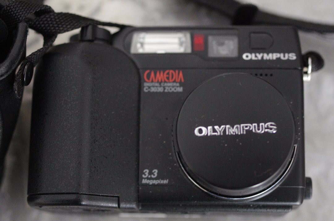 Olympus Camedia C 3030, Still Works and in New Condition With Bag+sm ...