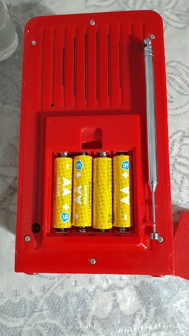 VINTAGE Refrigerator Shape Memorabilia COCA COLA 2 Band Working Radio ...