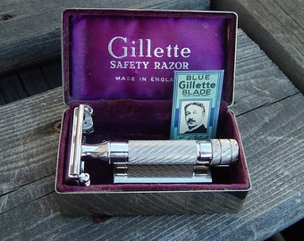 1947 Gillette ARISTOCRAT Vintage Safety Razor Set in Case - Etsy
