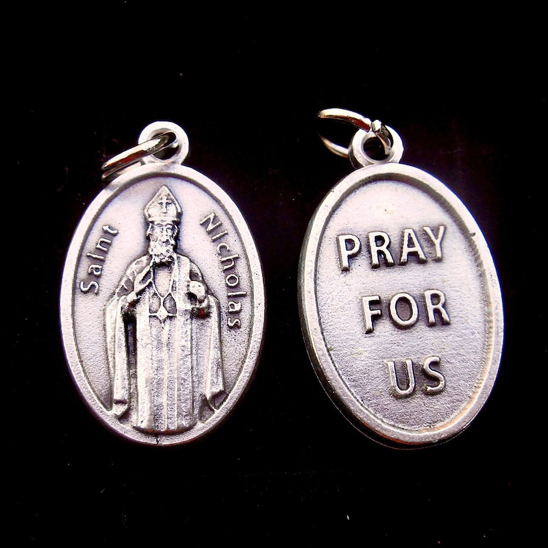 Medallion Saint Nicholas - Etsy