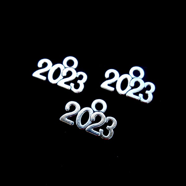 Year Charm - Etsy