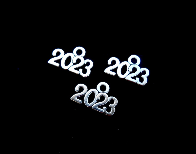 2023 Charm Graduation Charm Birth Year Charm Wedding Date - Etsy