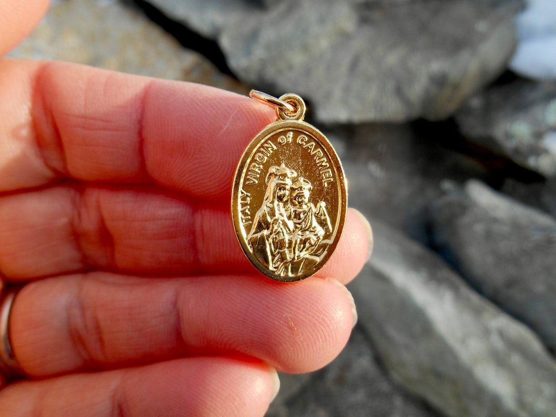 Gold Tone Scapular Medal/ Scapular Medal Charm /sacred Heart/ Sacred ...