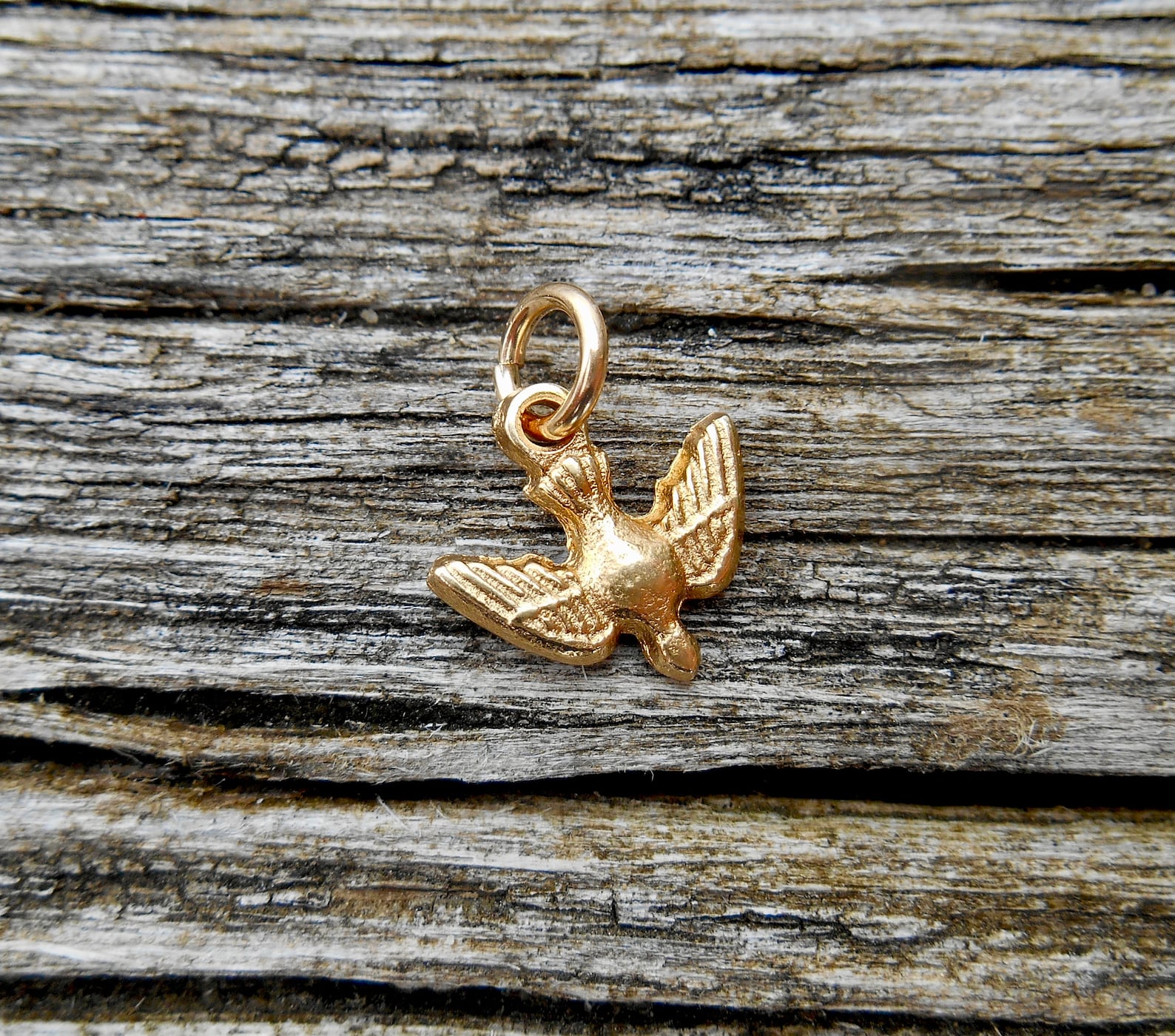 TINY Gold Tone Dove Charm/ Dove Charm for Bracelet/necklace | Etsy