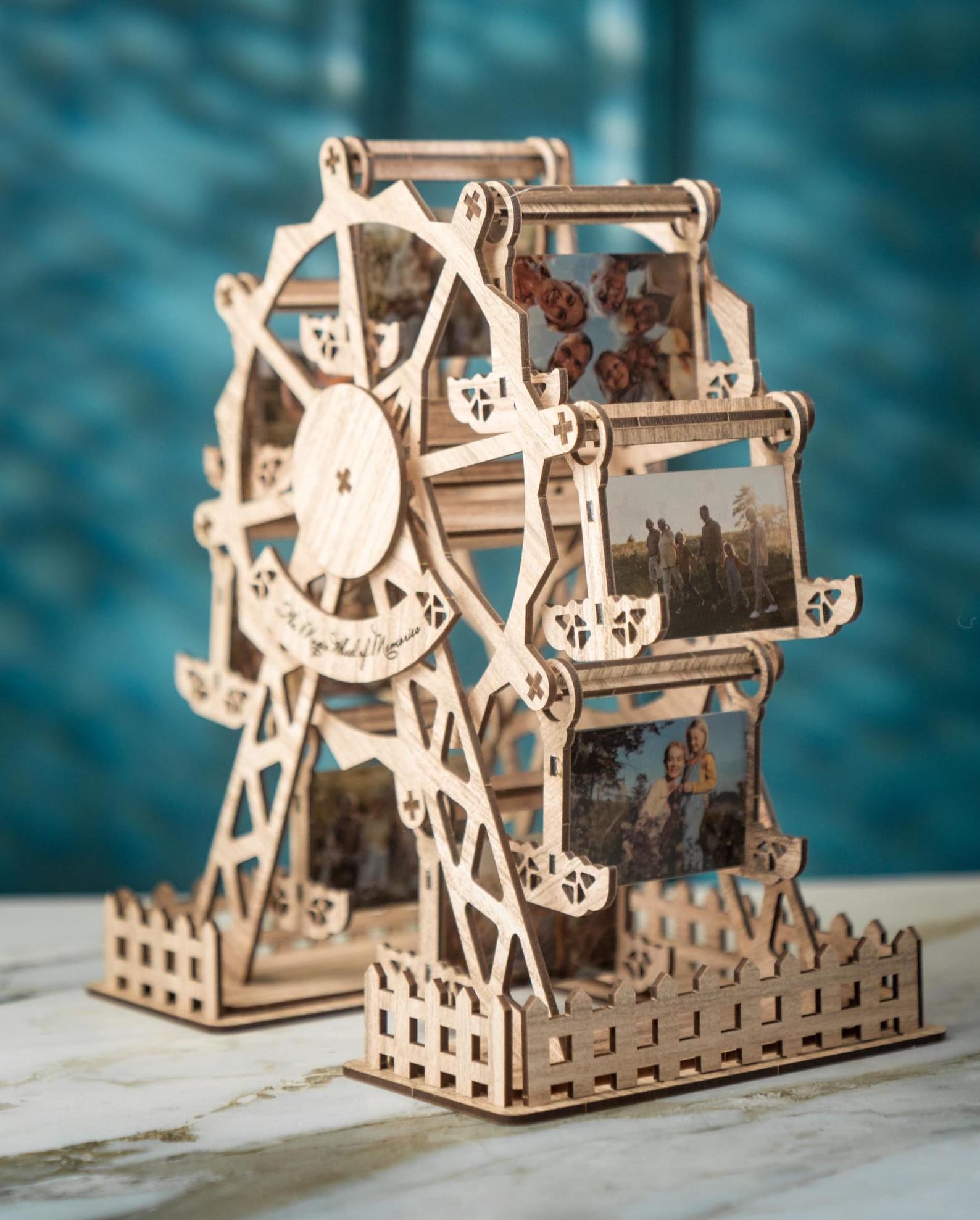 Handmade Wooden Photo Wheel, Wooden Ferris Wheel for 16 Photo, Custom ...