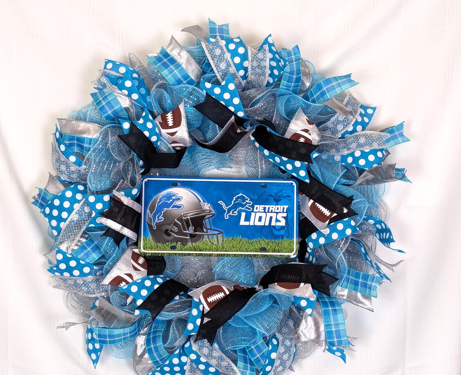 Detroit Lions Wreath, Football Wreath, Football Decor, Sports Decor ...