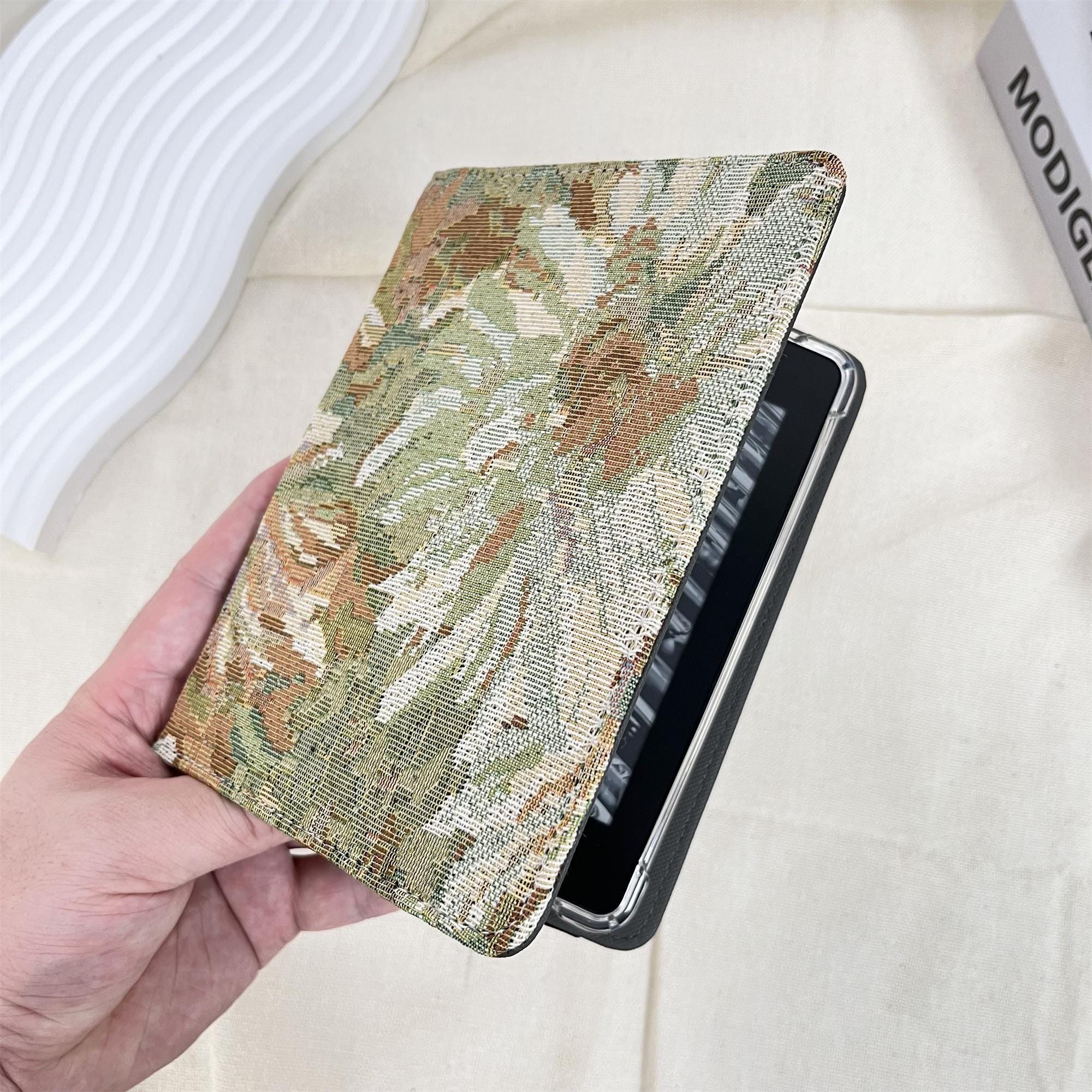 Retro French Embroidery Oil Painting Fabric Kindle Case,kindle 12th Gen ...