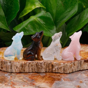 36 Stone 2 Crystal Wolf Hand Carving Quartz Crystal - Etsy