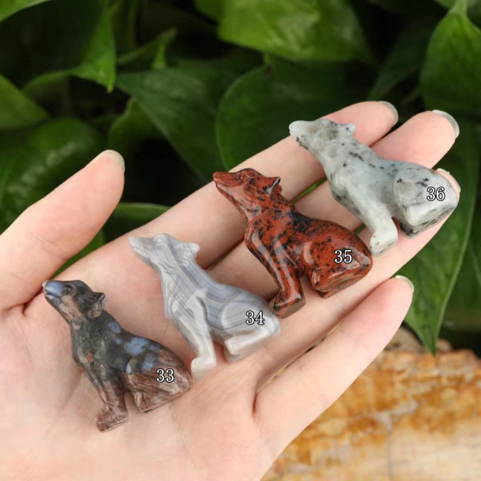 36 Stone 2 Crystal Wolf Hand Carving Quartz Crystal - Etsy