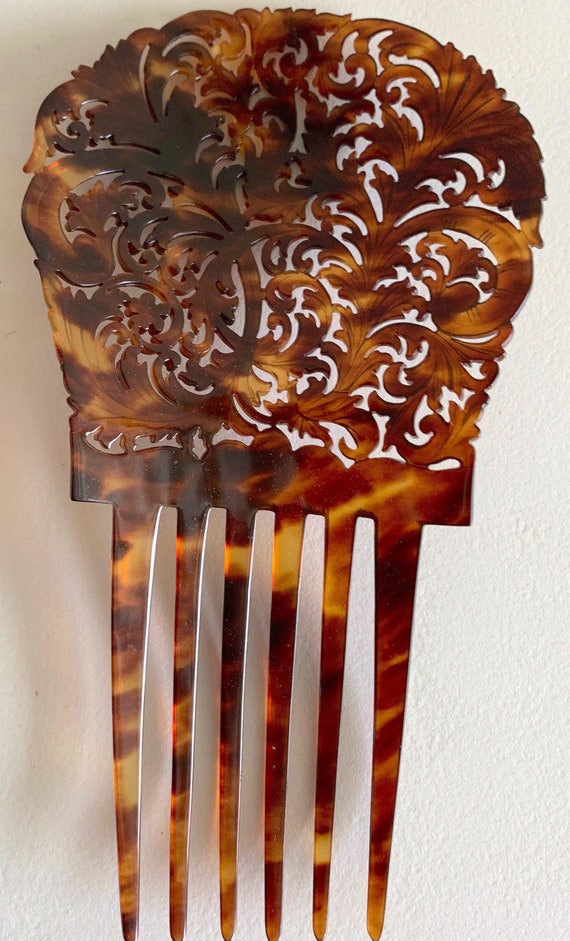 Pierced Celluloid Tortoiseshell Pieneta Hair Comb - Gem