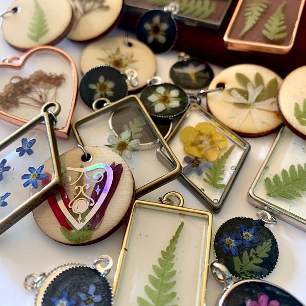 Resin Necklace - Etsy