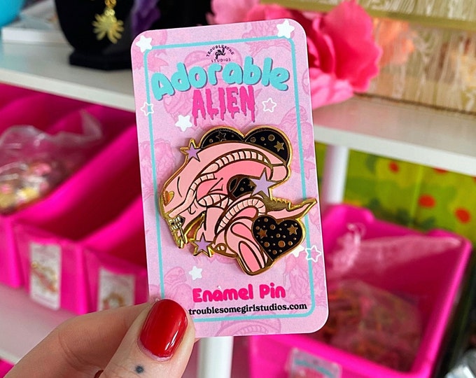 Pink Xenomorph Alien Enamel Pin - Etsy