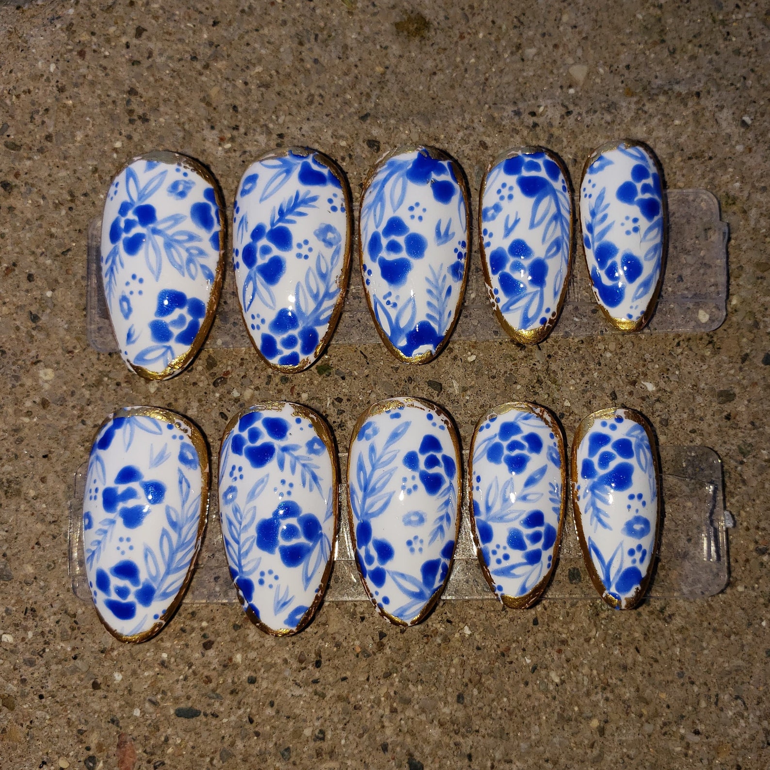Blue Delft Floral Porcelain Hand-painted Press-on Nails - Etsy