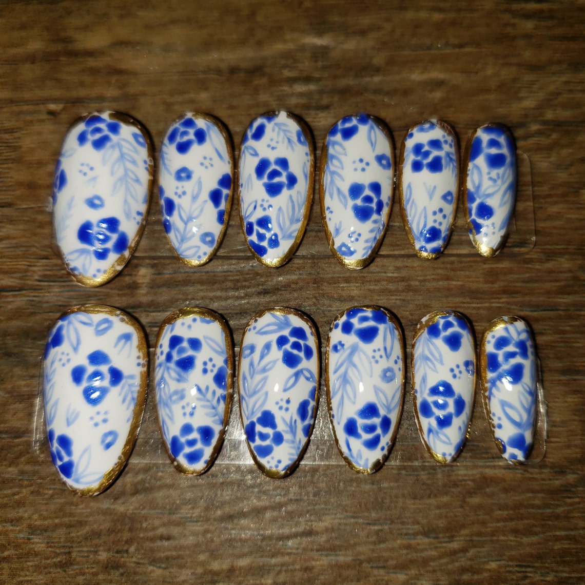 Blue Delft Floral Porcelain Hand-painted Press-on Nails - Etsy