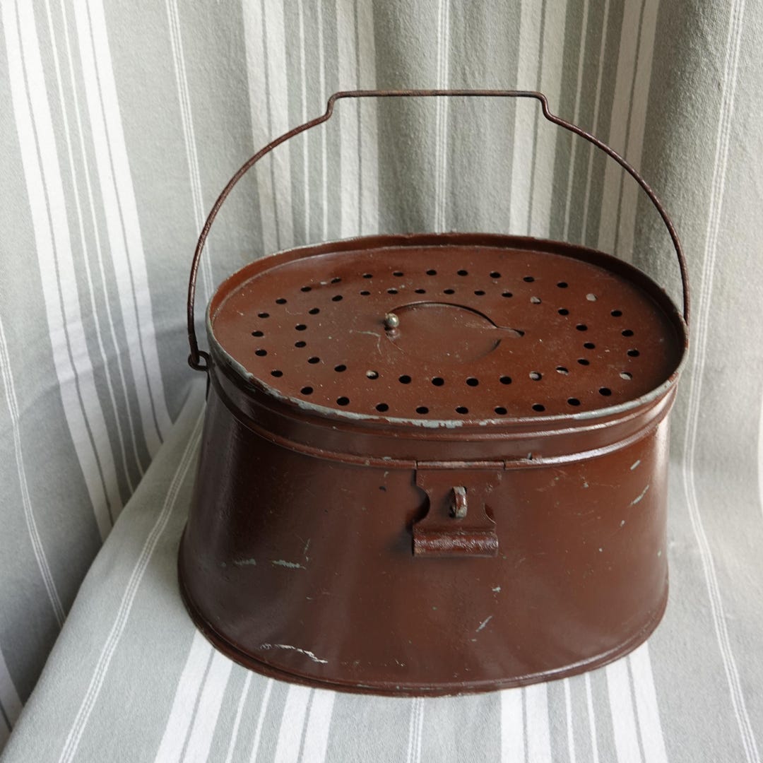 Vintage Live Bait Box or Chum Carrier/collectible Tin Fishing Bait ...