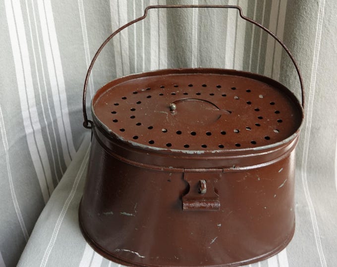 Vintage Live Bait Box or Chum Carrier/collectible Tin Fishing Bait ...