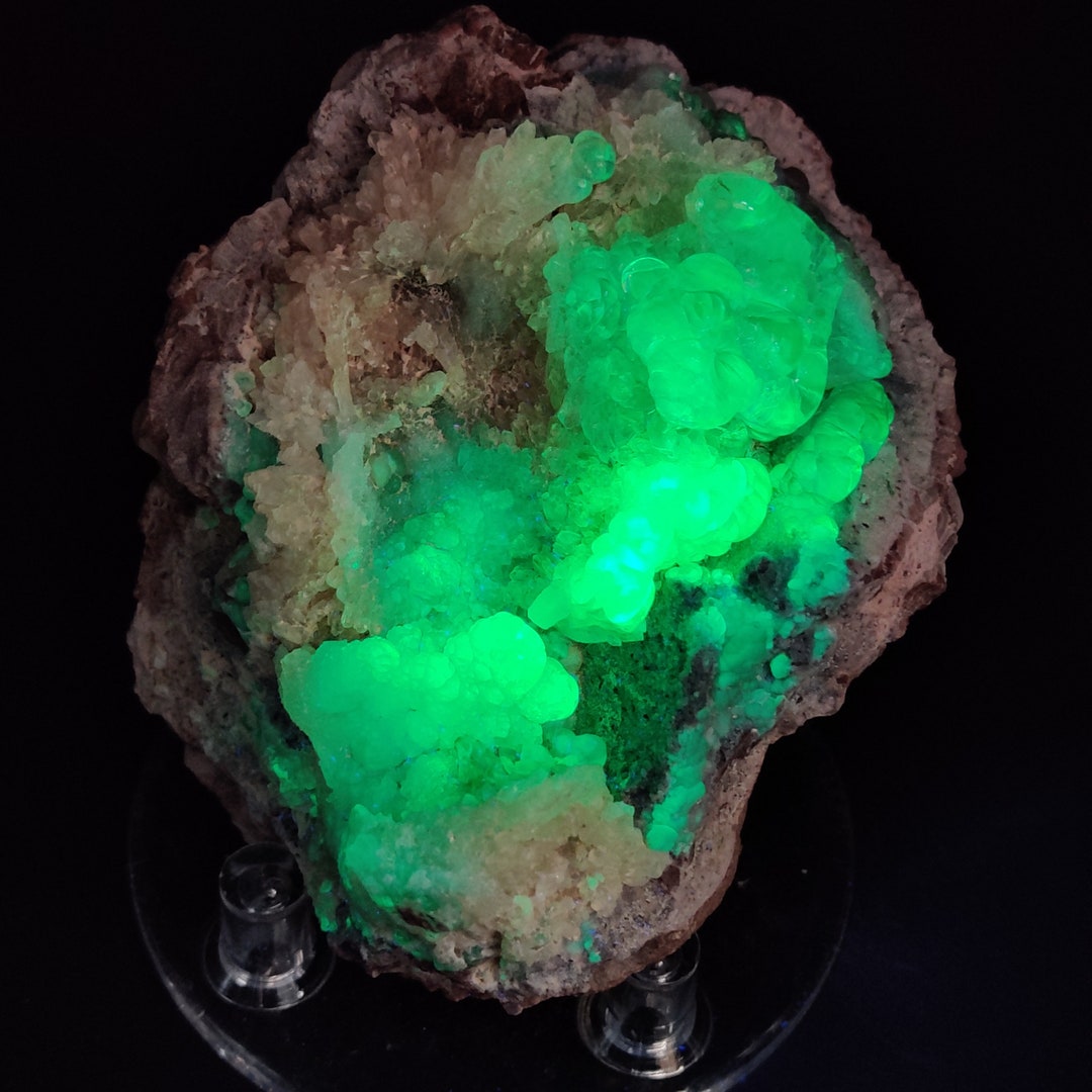 UV Reactive Hyalite Opal Geode Long LW, Mexico - Etsy