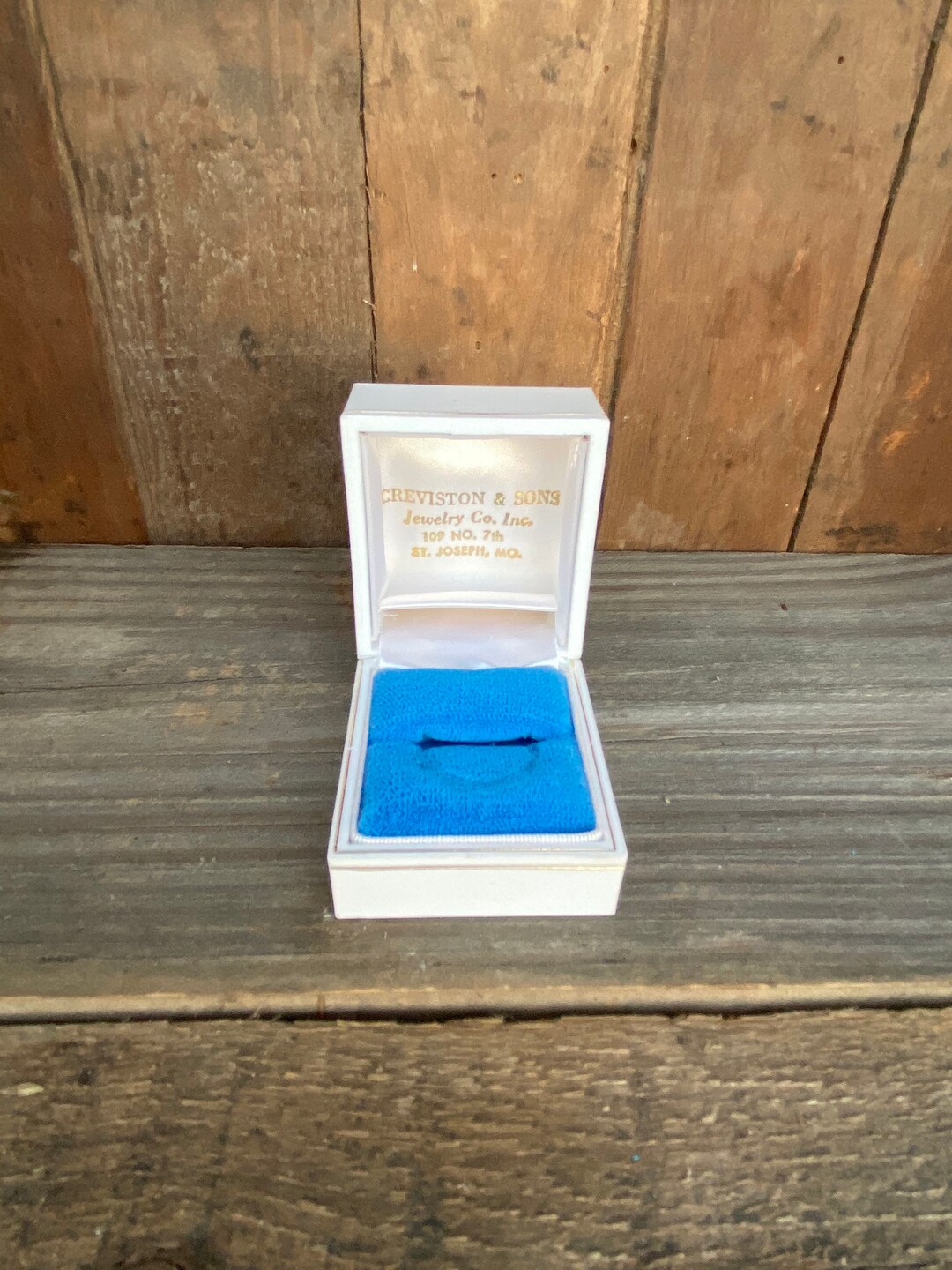 Vintage Ring Presentation Box, White with Gold Trim, Blue Velvet - Etsy ...