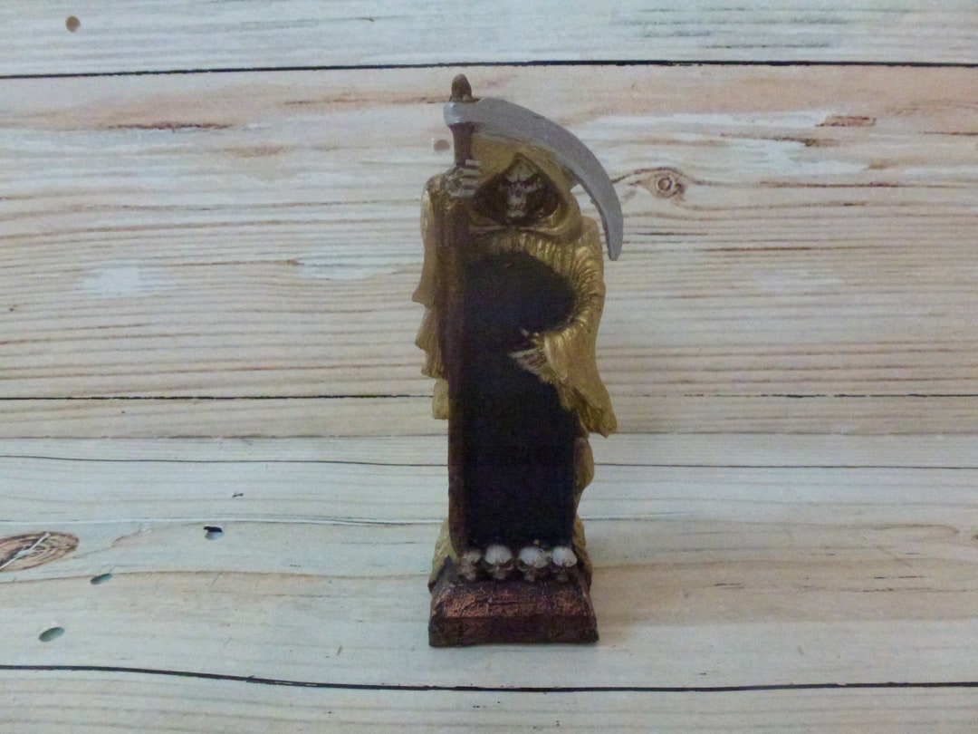 Santa Muerte Color Gold 6 / Grim Reaper / Money / Curada - Etsy
