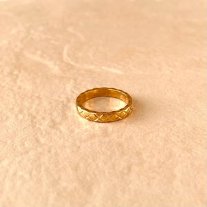 Gold Ring, Cross Pattern Ring, 18k Gold Ring, WATERPROOF Ring, Vintage ...