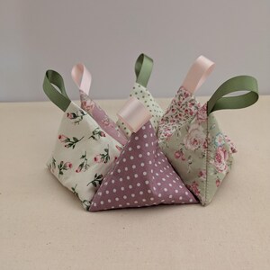 Handmade Sewing /pattern Weights, Floral/spotty Fabric Weights, Set of ...