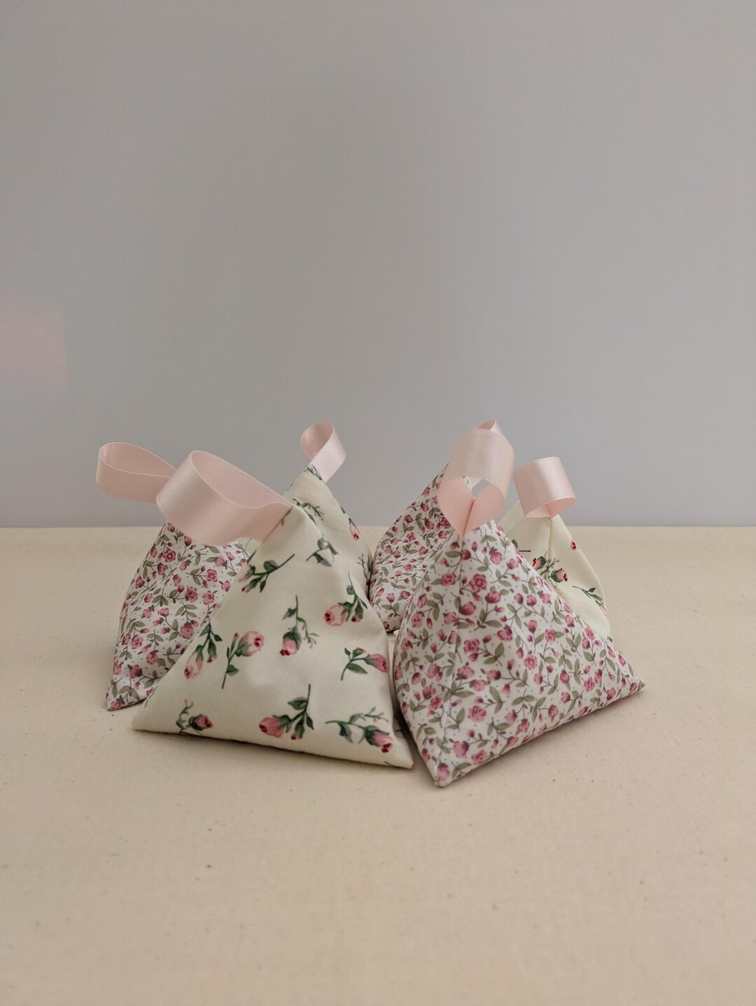 Handmade Floral Fabric Sewing Weights: Set of 6, Rose & Hubble - Etsy